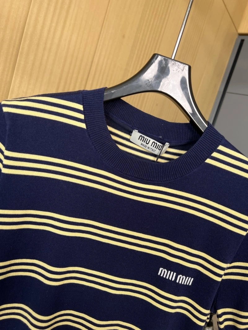 Bargain Miu Miu T-Shirts