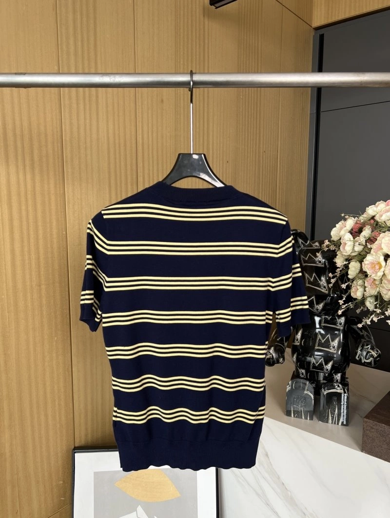 Bargain Miu Miu T-Shirts