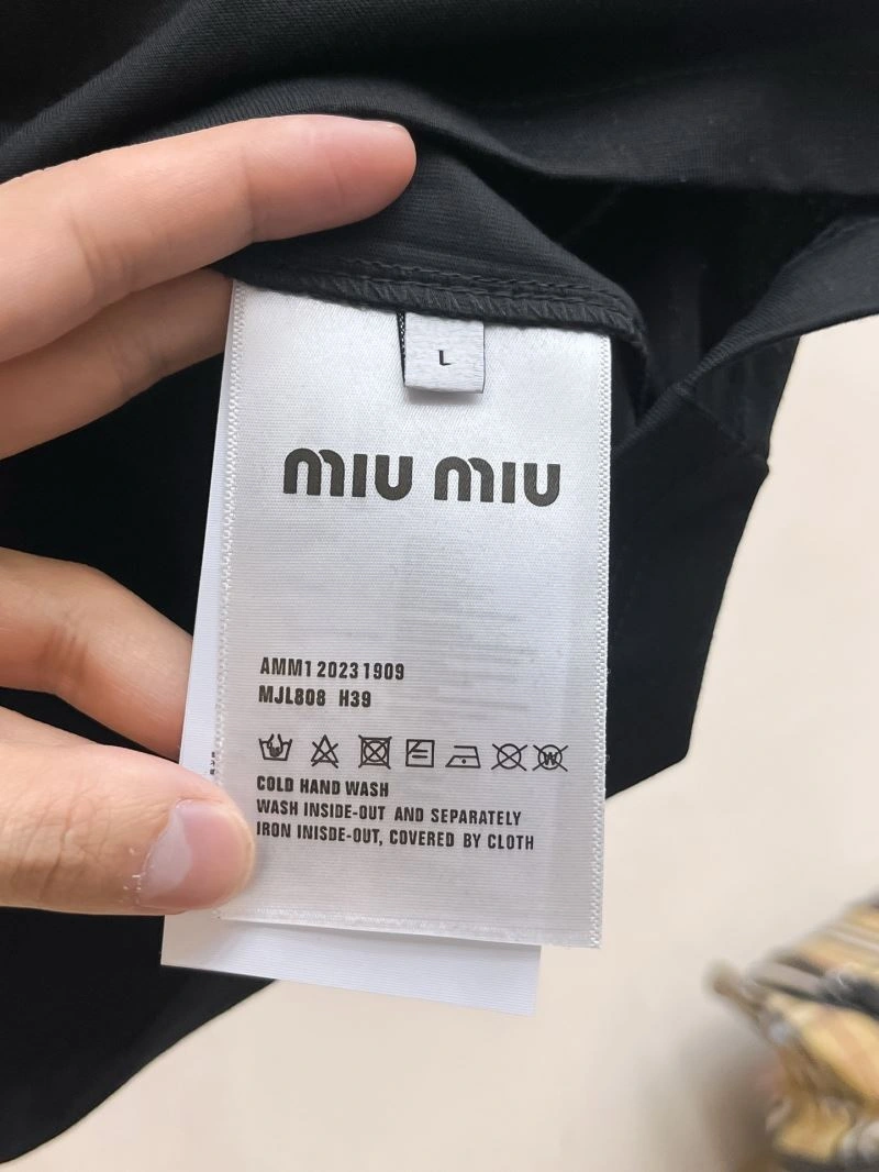 Bargain Miu Miu T-Shirts