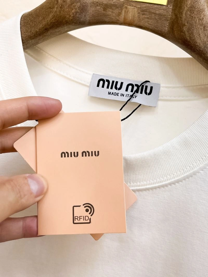 Bargain Miu Miu T-Shirts