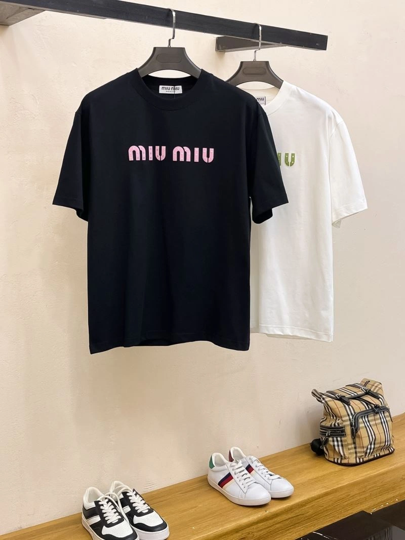 Bargain Miu Miu T-Shirts