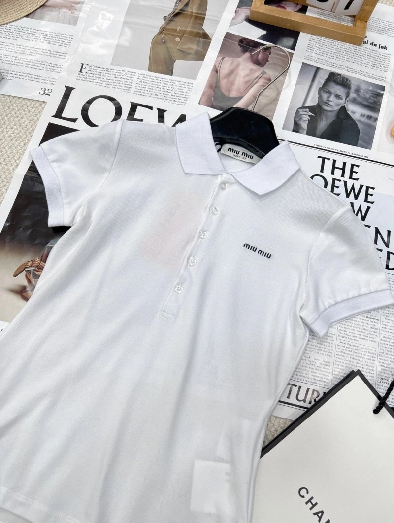 Bargain Miu Miu T-Shirts