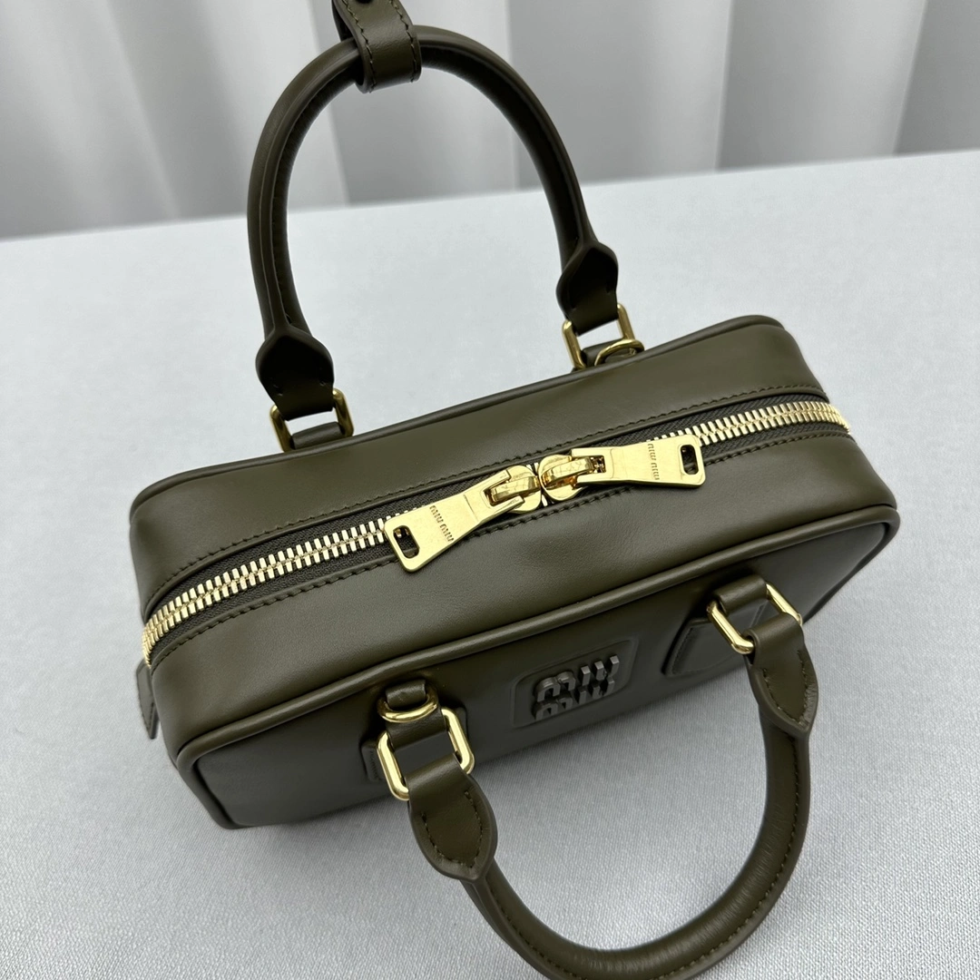 Accurate model Miu Miu Top Handle Bags