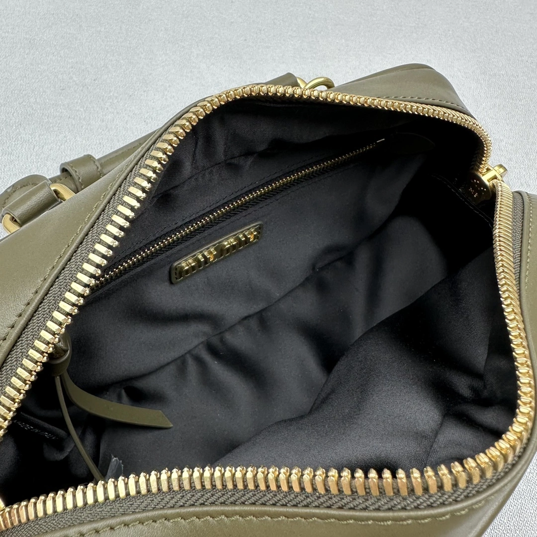 Accurate model Miu Miu Top Handle Bags
