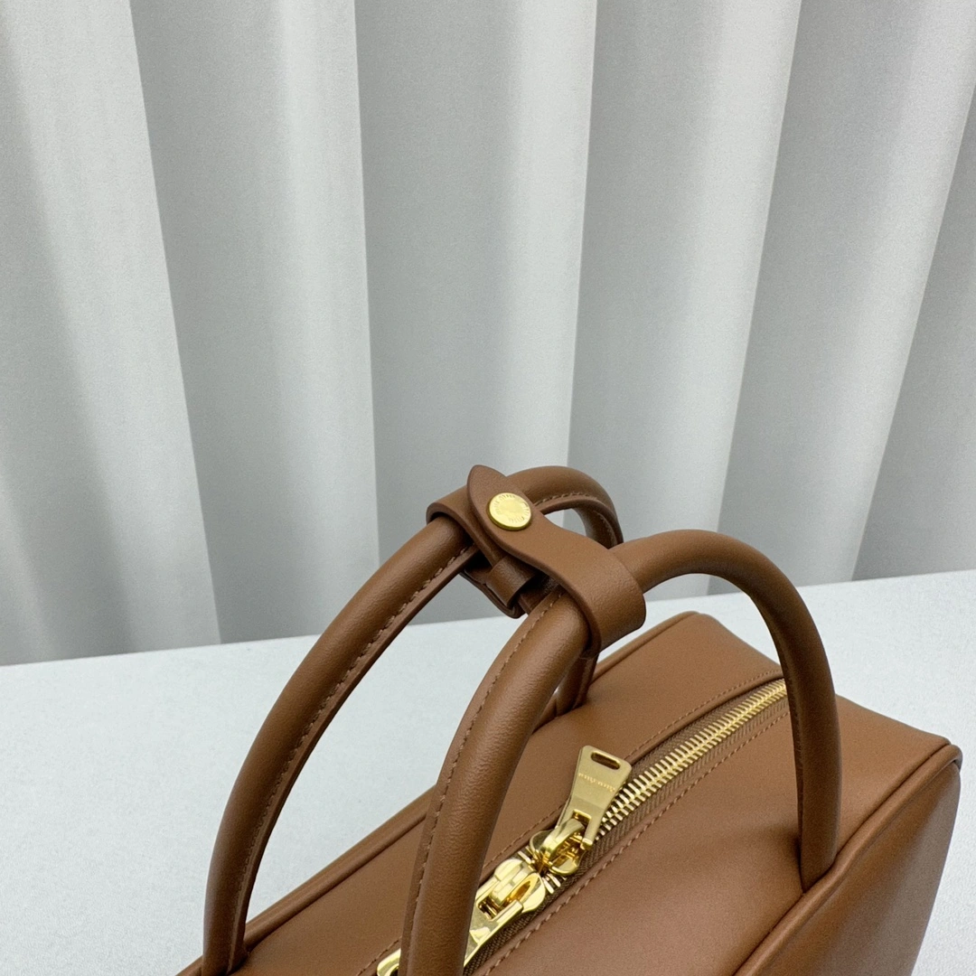 Accurate model Miu Miu Top Handle Bags