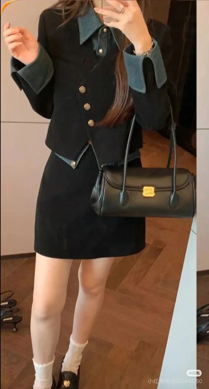 Accurate model Miu Miu Top Handle Bags