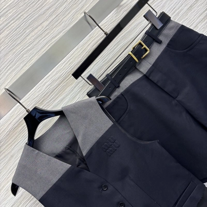 Bargain Miu Miu Vest