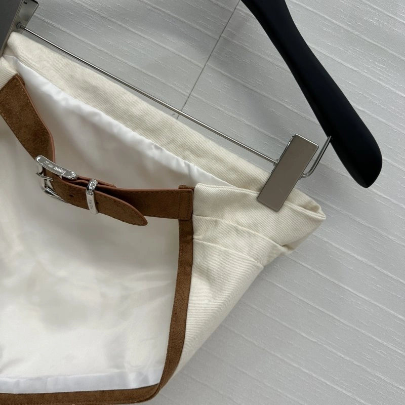 Accurate model Miu Miu Vest