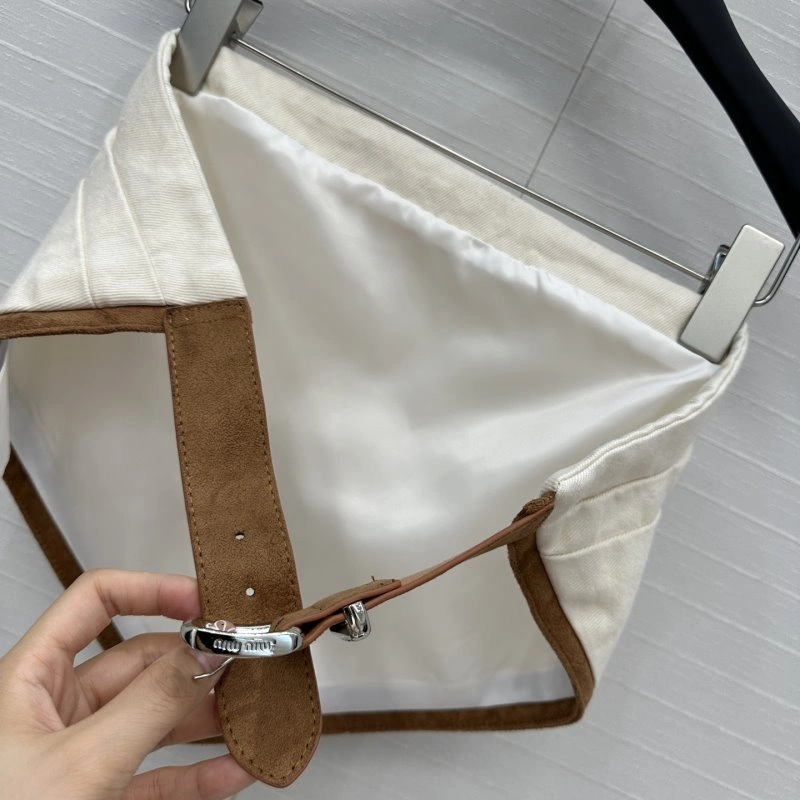 Accurate model Miu Miu Vest
