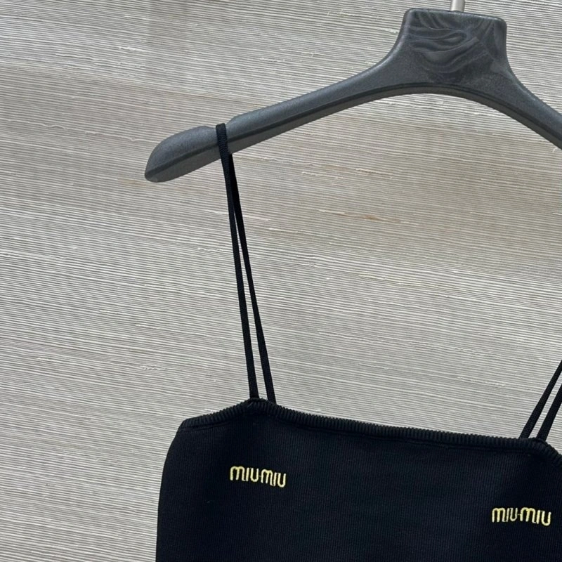 Accurate model Miu Miu Vest