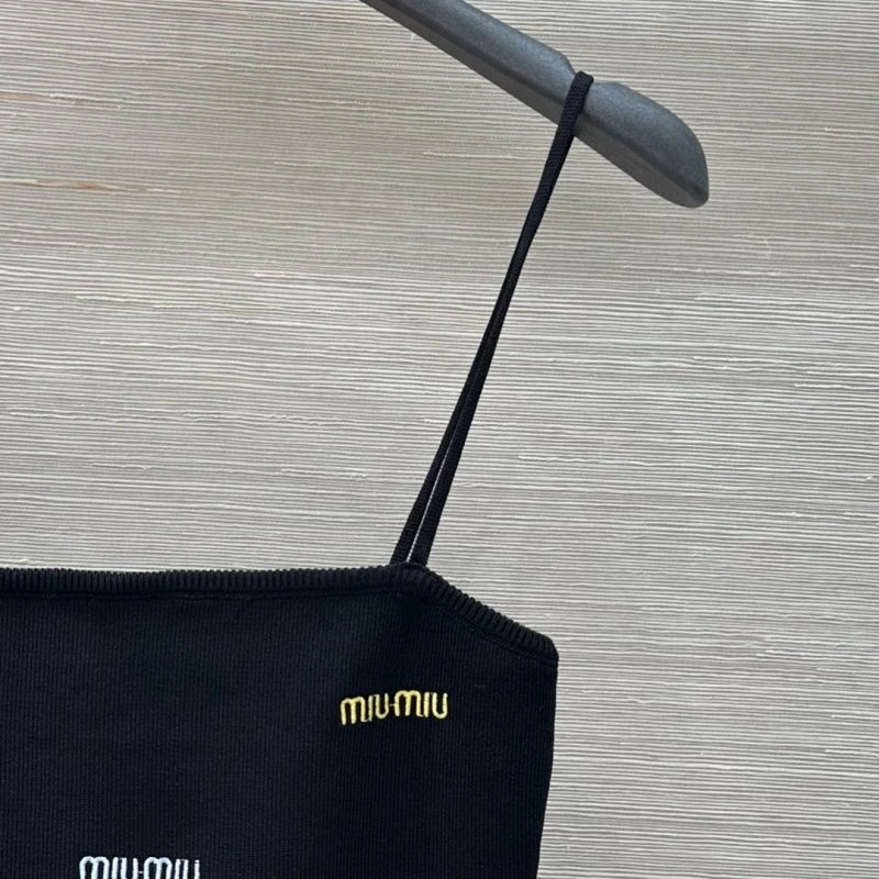 Accurate model Miu Miu Vest