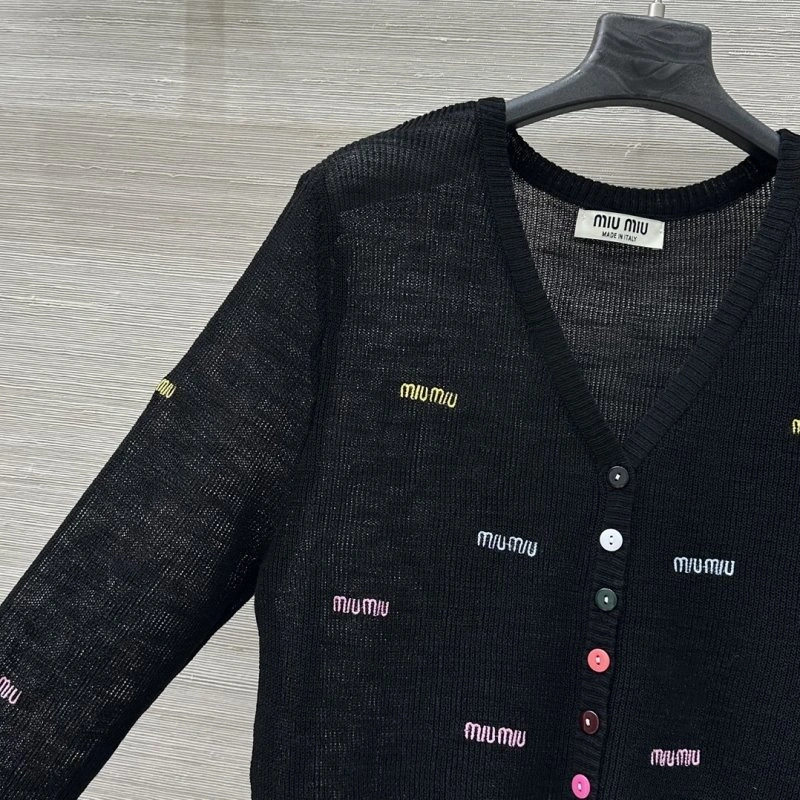 Accurate model Miu Miu Vest