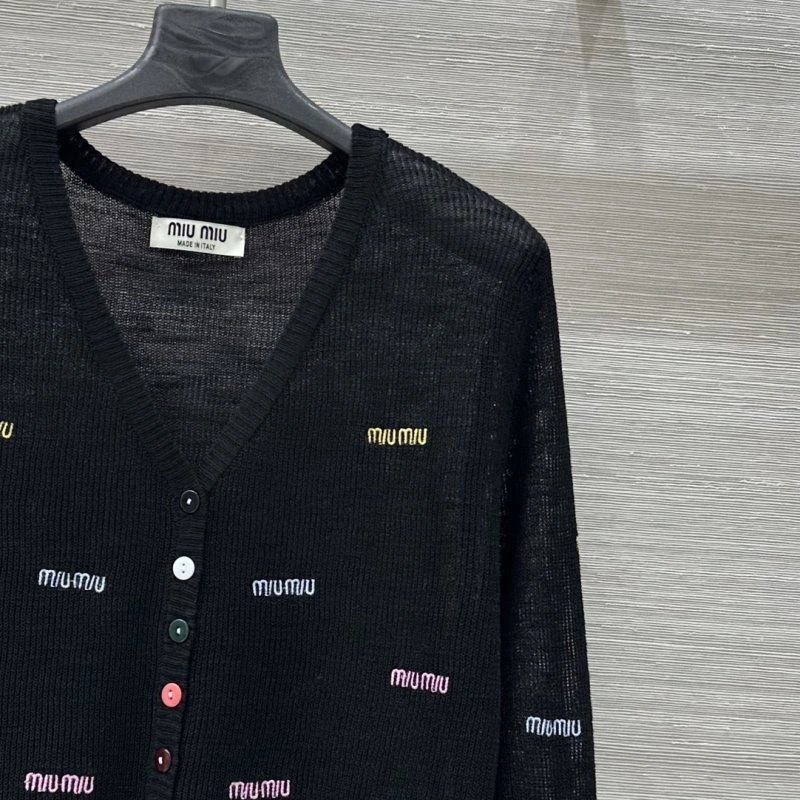 Accurate model Miu Miu Vest