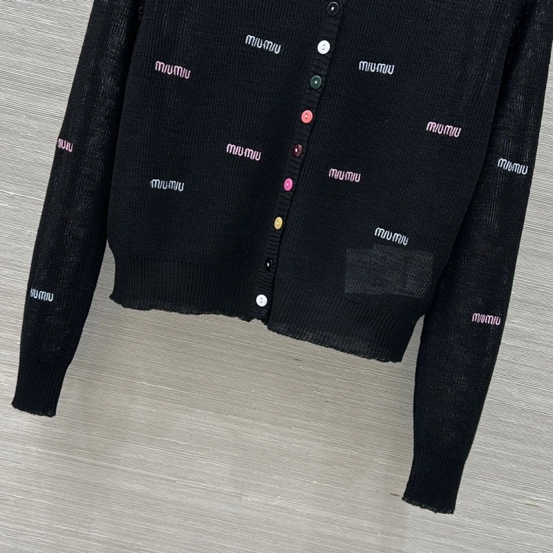 Accurate model Miu Miu Vest