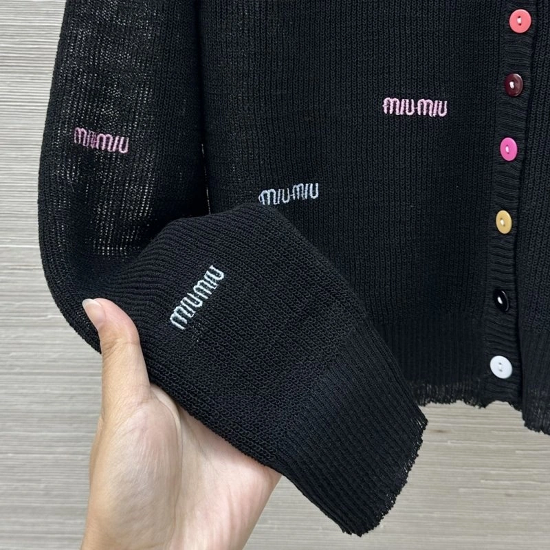 Accurate model Miu Miu Vest