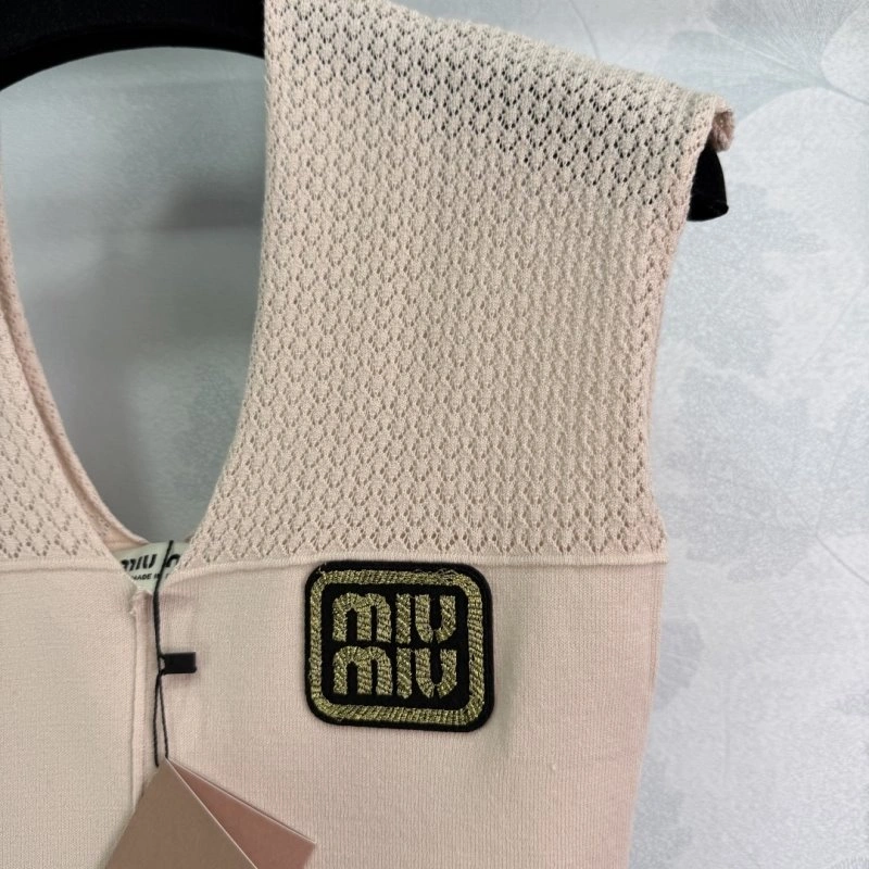 Accurate model Miu Miu Vest