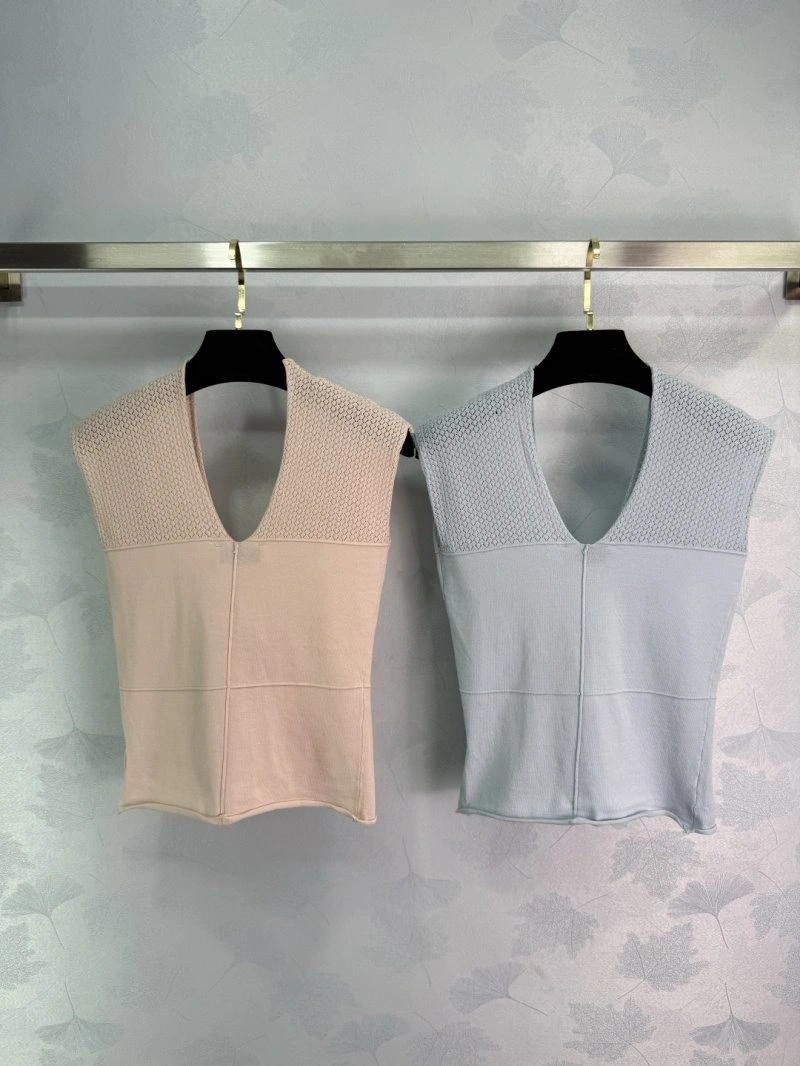 Accurate model Miu Miu Vest