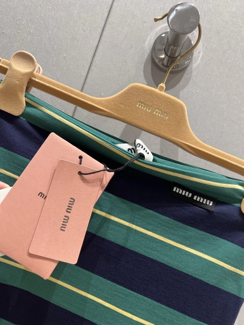 Accurate model Miu Miu Vest
