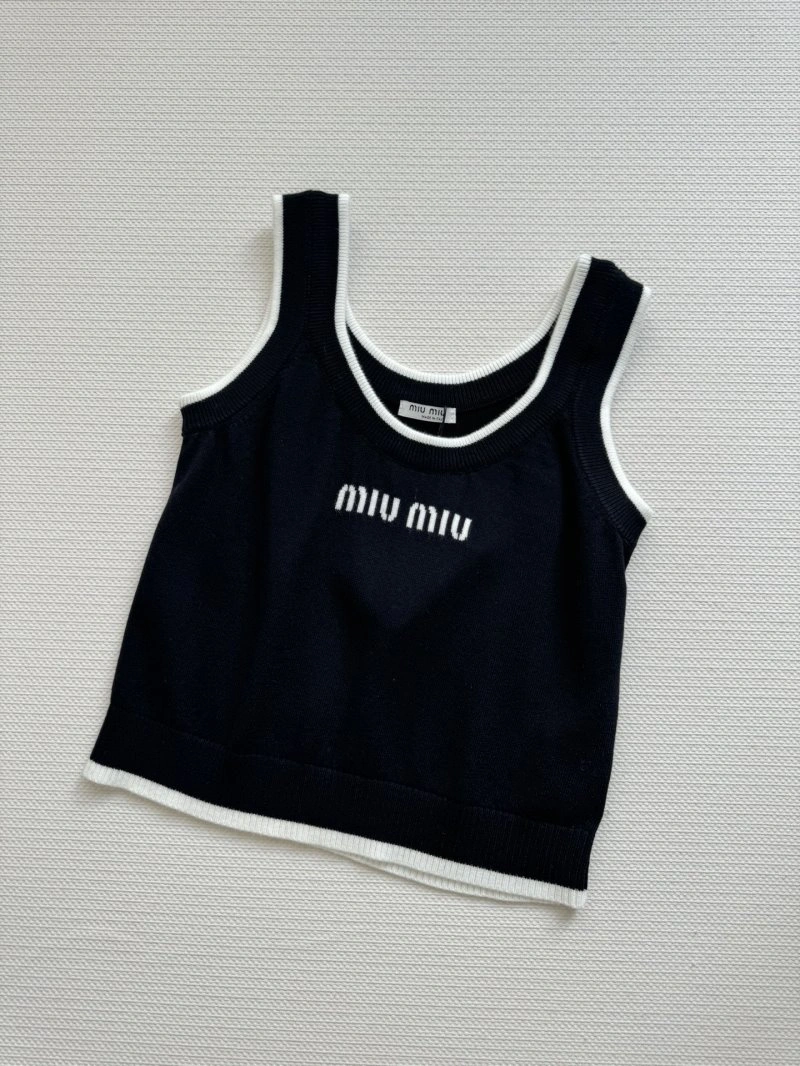 Top match Miu Miu Vest