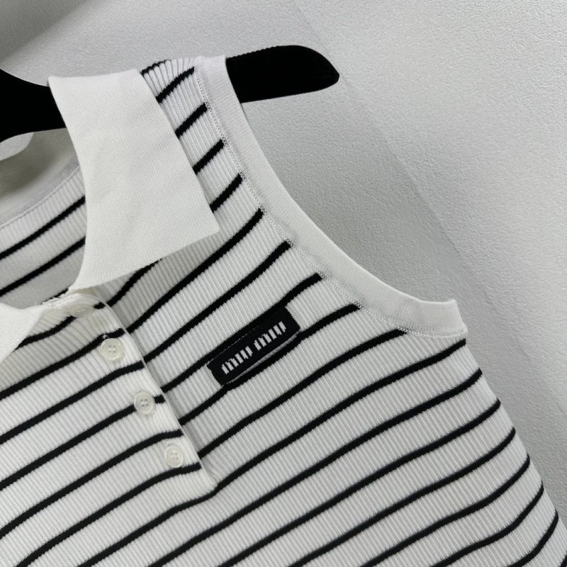 Exact replica Miu Miu Vest