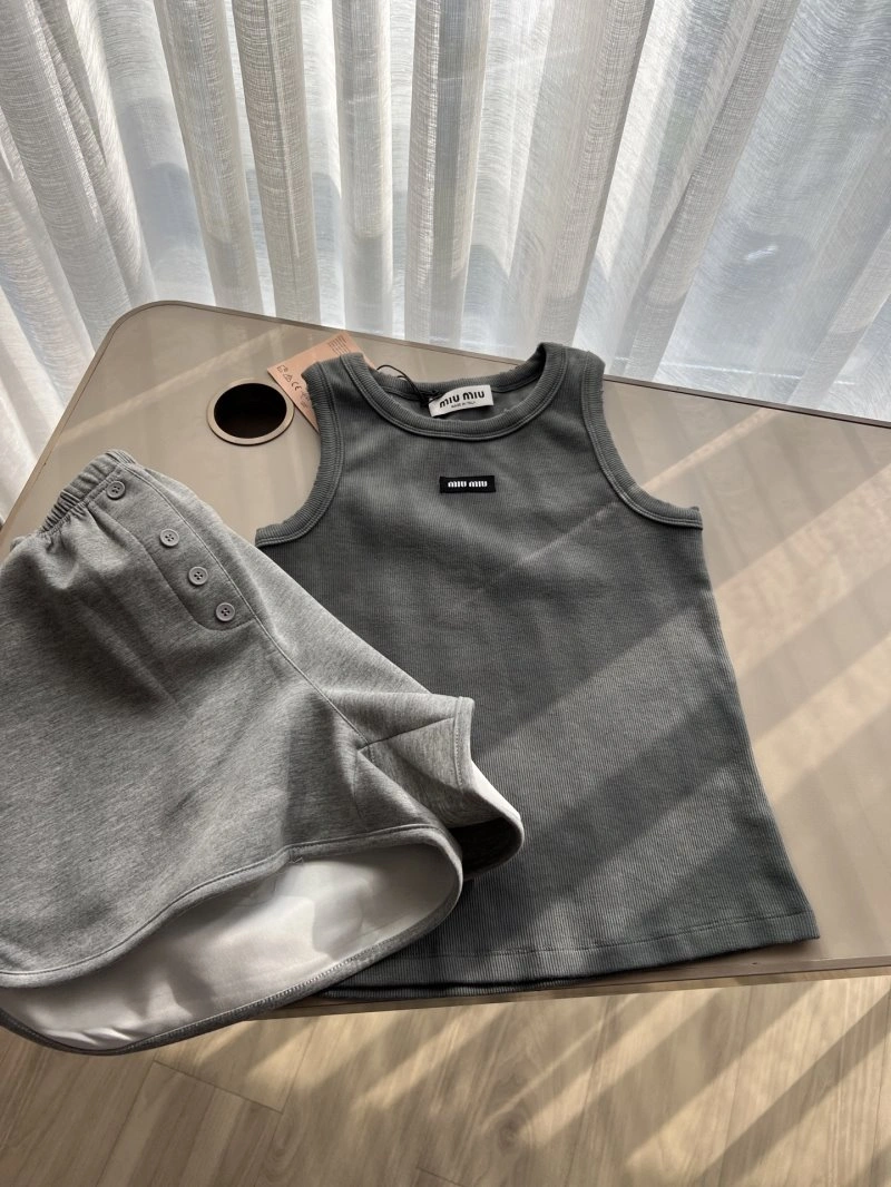 Bargain Miu Miu Vest