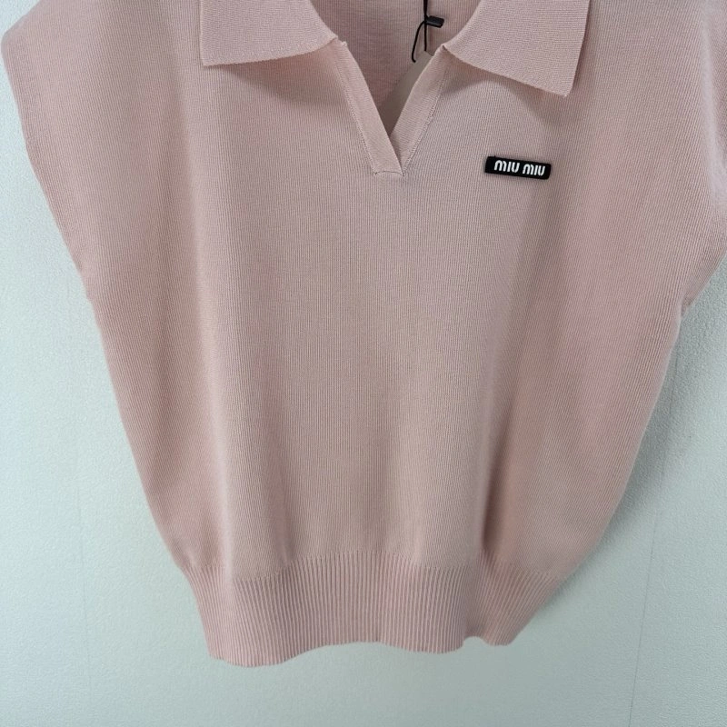 Accurate model Miu Miu Vest