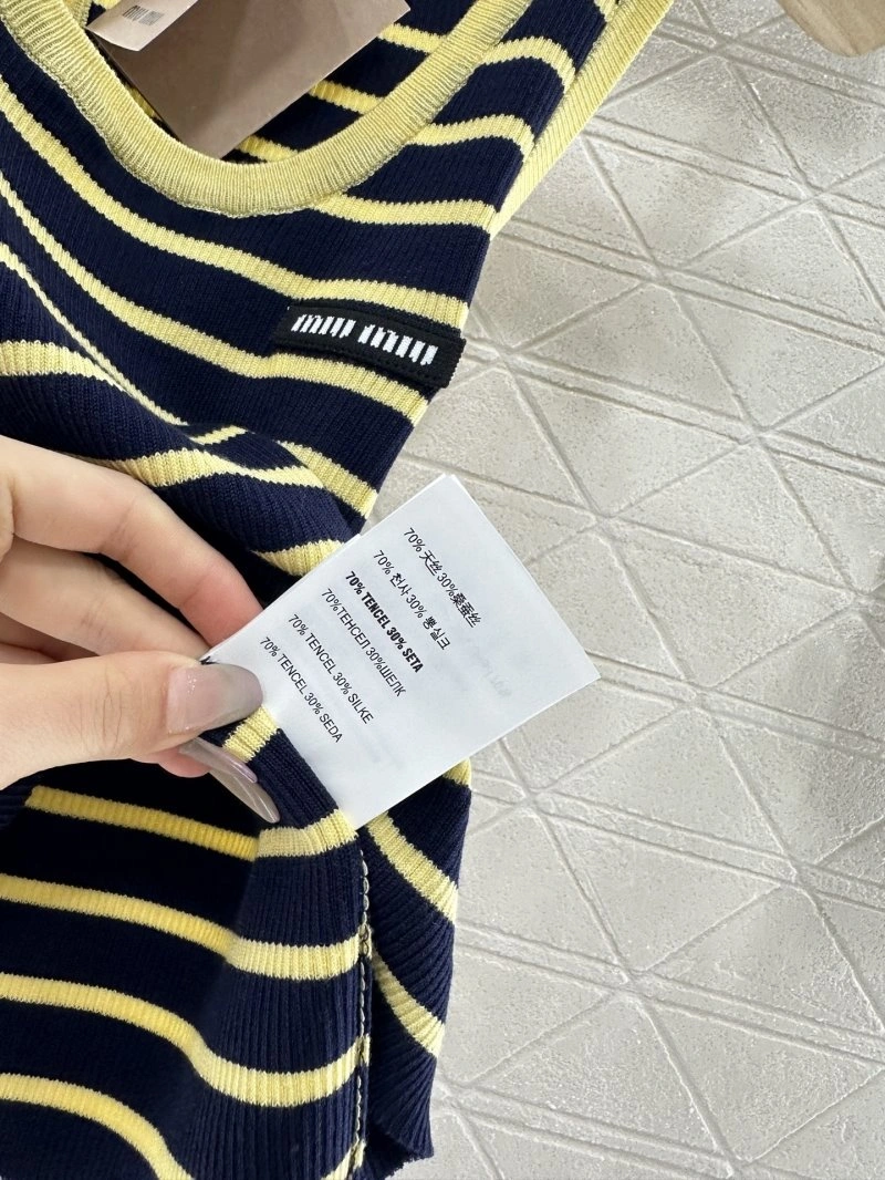 Brand-original Miu Miu Vest