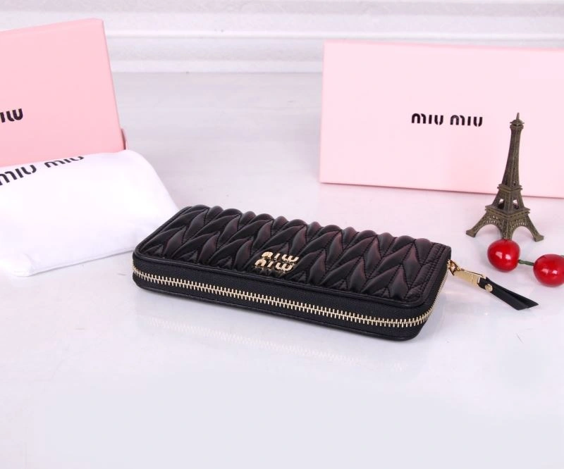 Value-priced Miu Miu Wallets Purse