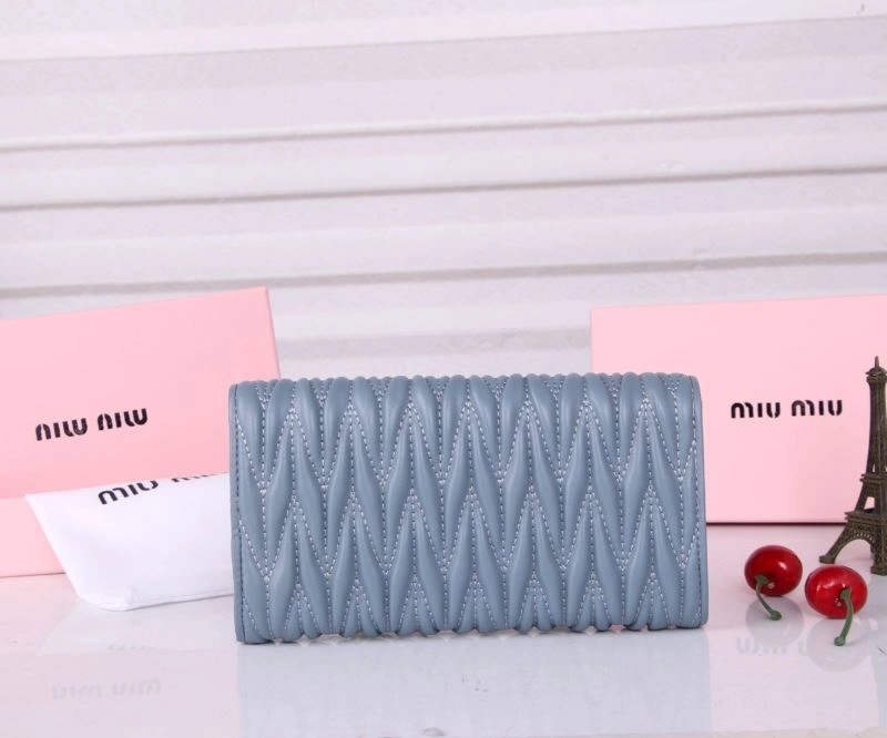 Accurate model Miu Miu Wallets Purse