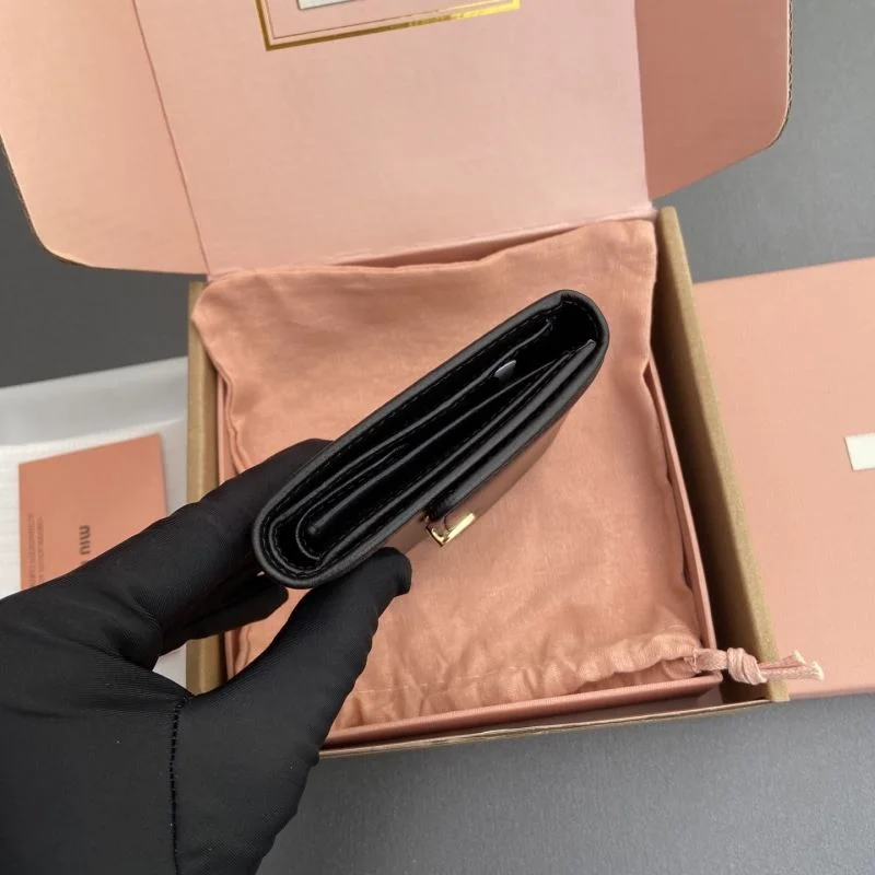 Low-cost Miu Miu Wallets Purse