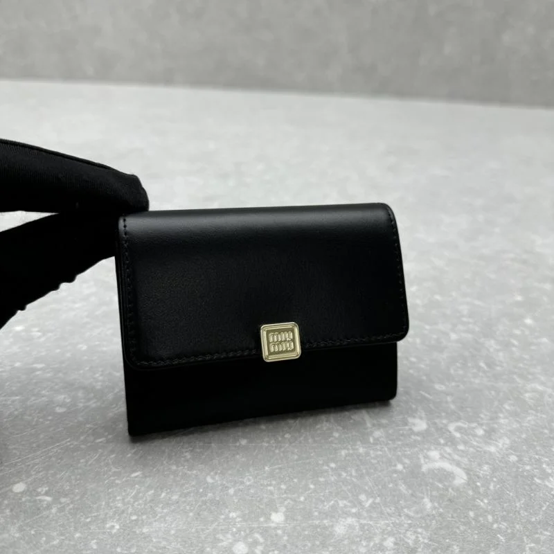 Accurate model Miu Miu Wallets Purse