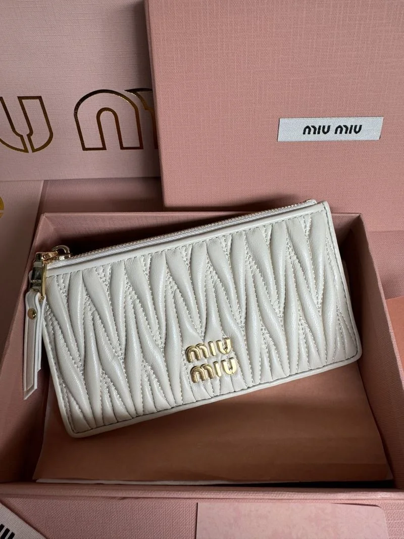 Indistinguishable Miu Miu Wallets Purse