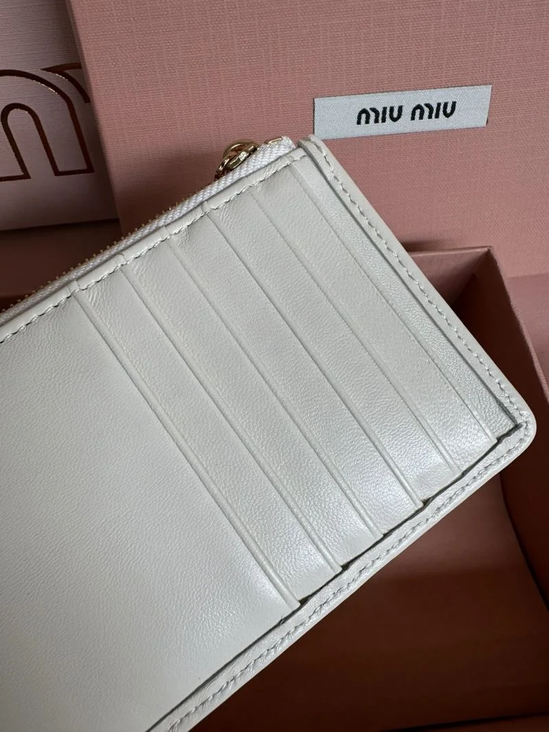 Indistinguishable Miu Miu Wallets Purse
