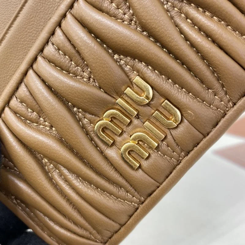 Accurate model Miu Miu Wallets Purse
