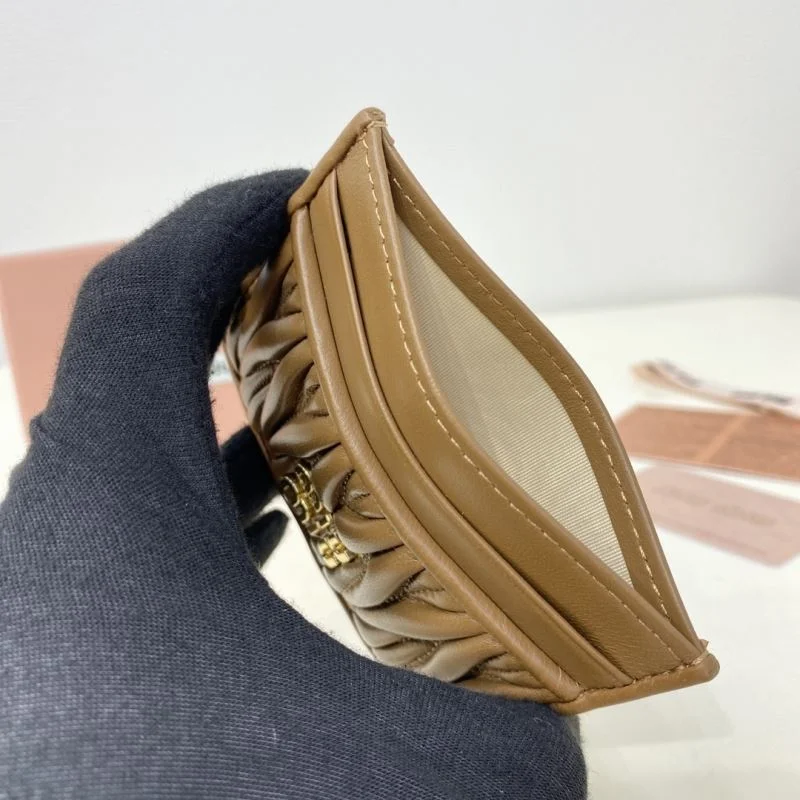 Accurate model Miu Miu Wallets Purse