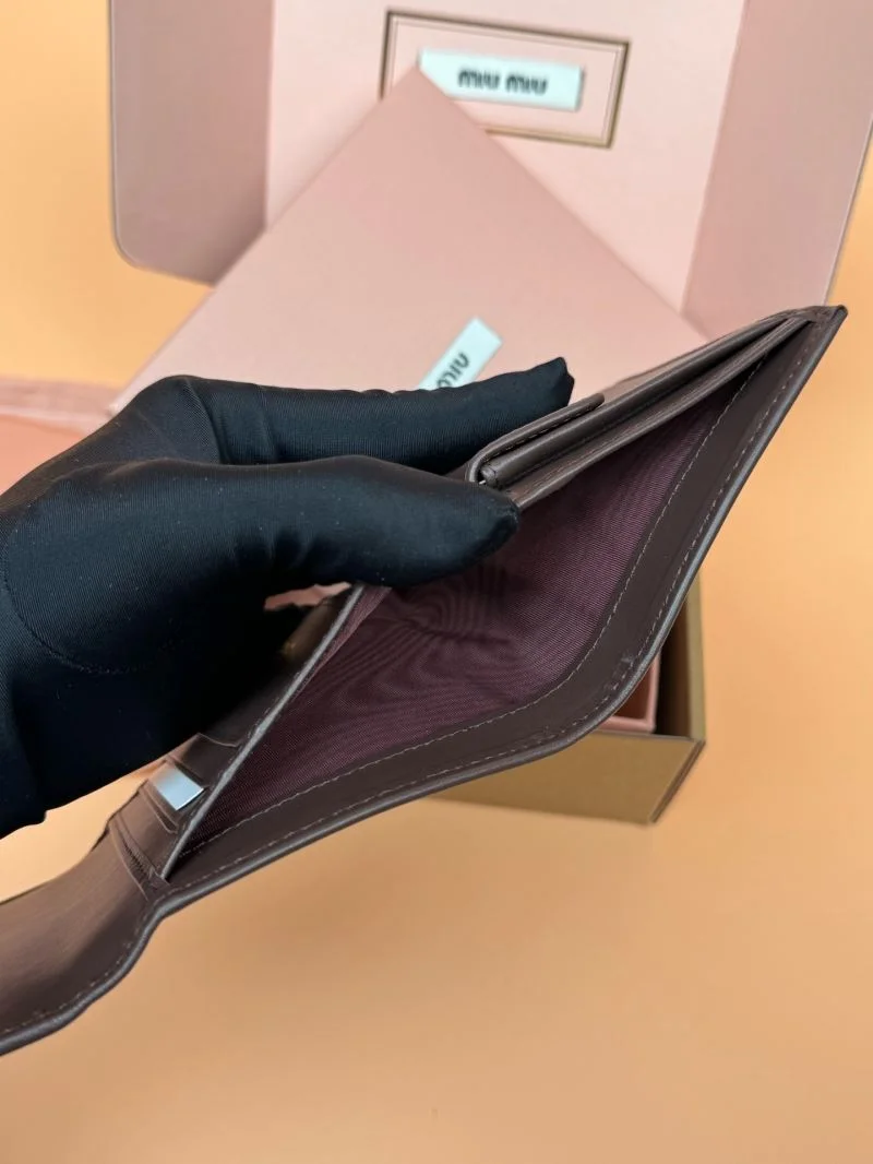 Accurate model Miu Miu Wallets Purse