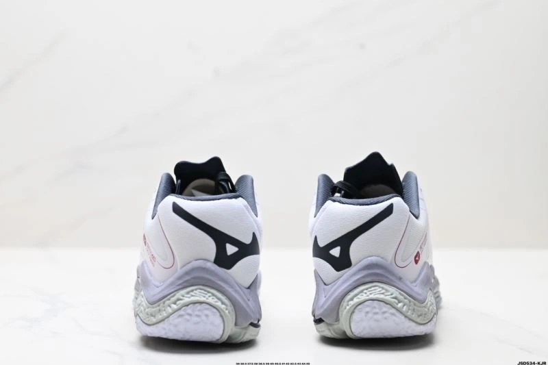 High fidelity Mizuno Shoes