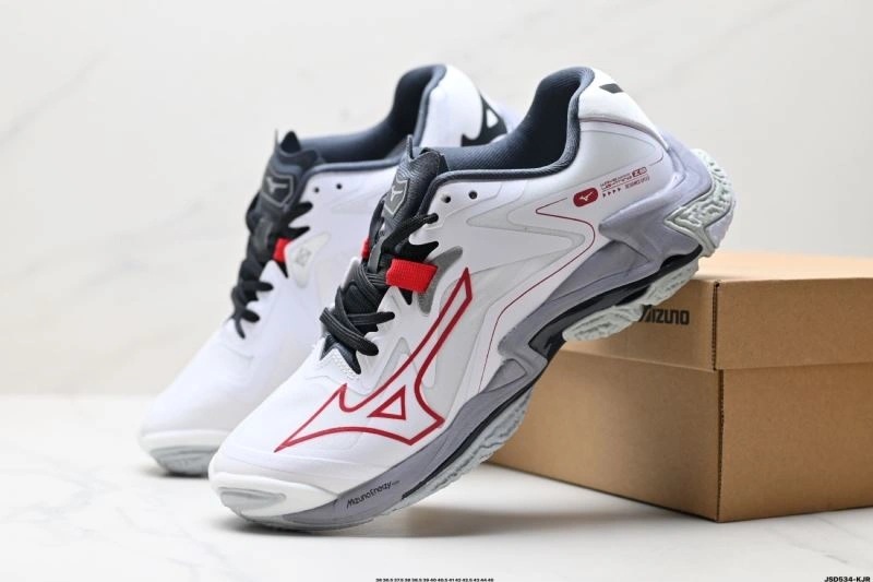 High fidelity Mizuno Shoes