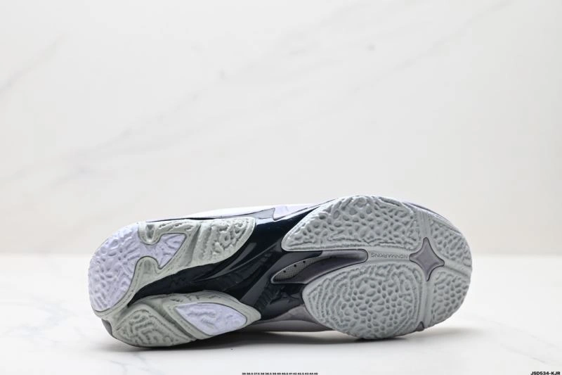 High fidelity Mizuno Shoes