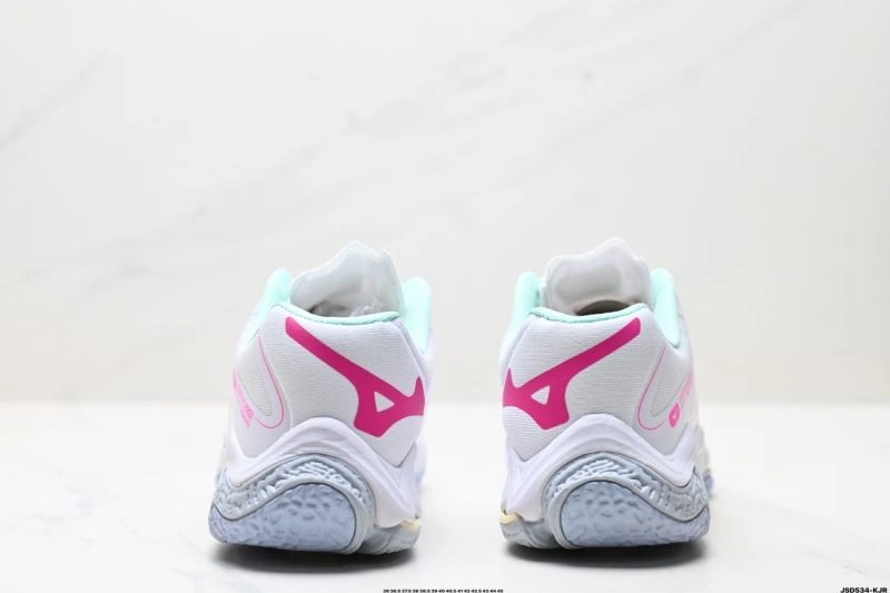 Economical Mizuno Shoes