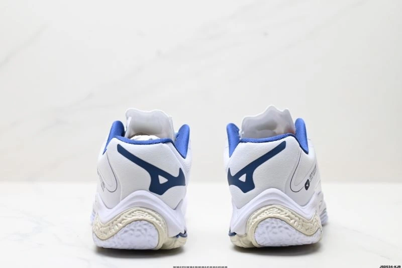 Low-cost Mizuno Shoes