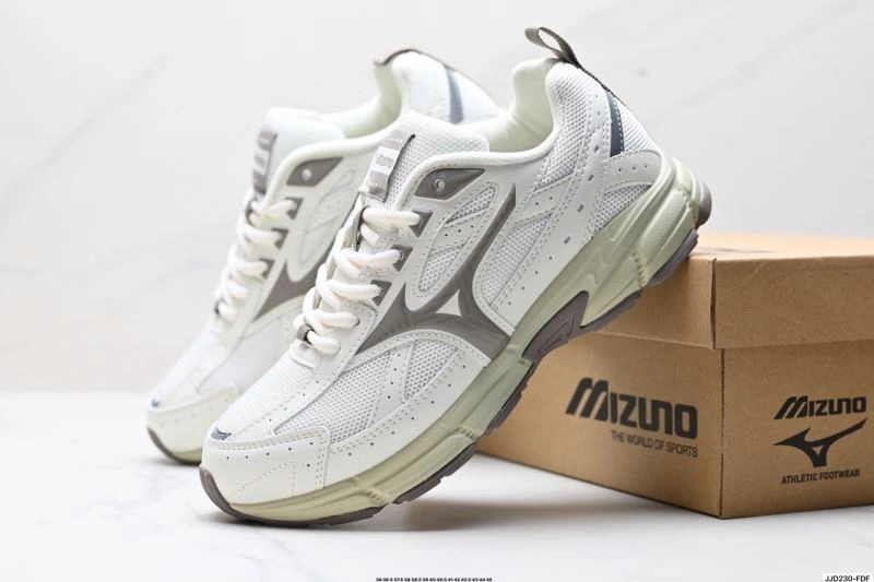 Reasonably priced Mizuno Shoes