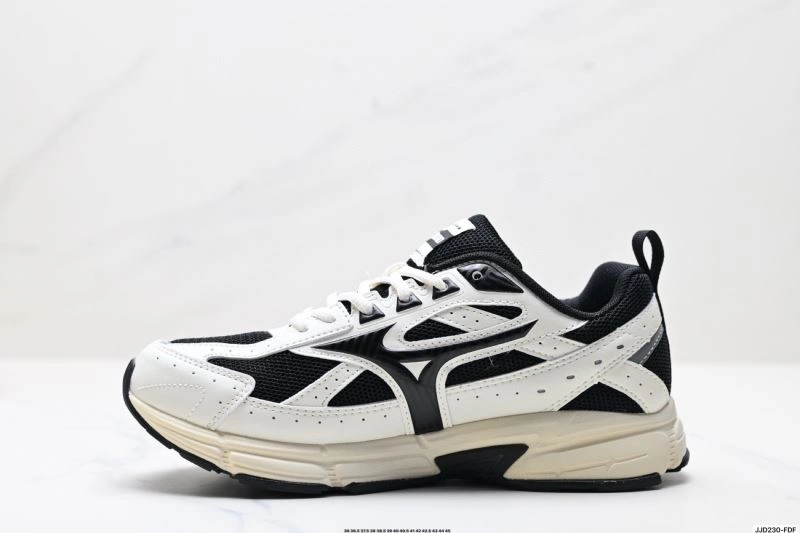 Budget-friendly Mizuno Shoes