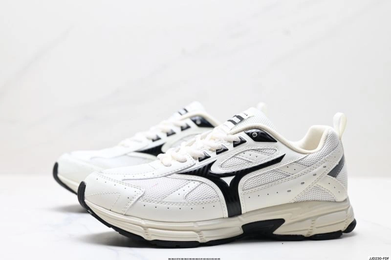 Budget-friendly Mizuno Shoes