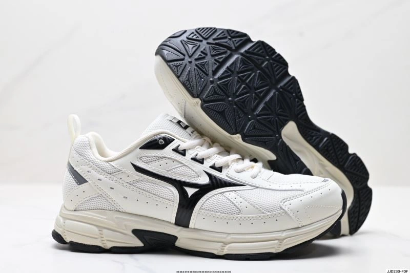 Budget-friendly Mizuno Shoes