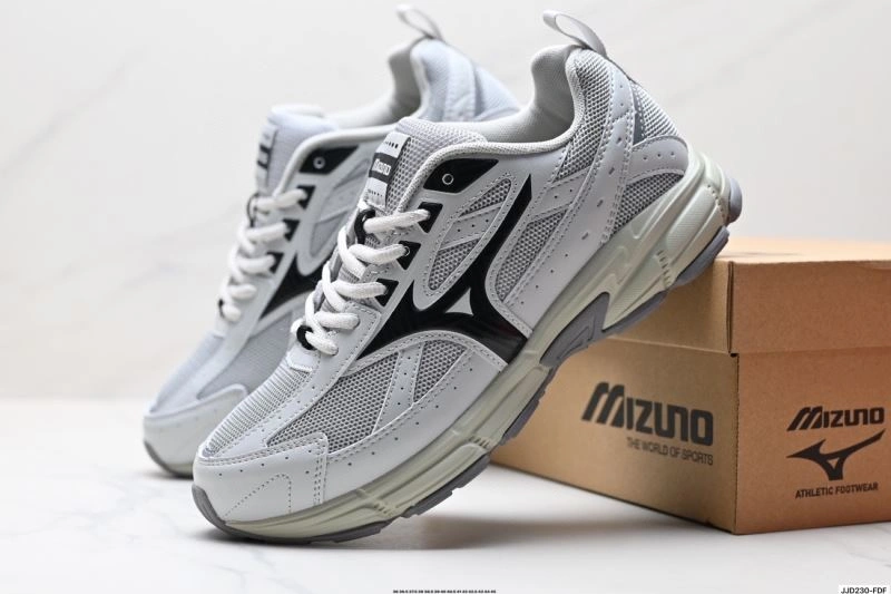 Reasonably priced Mizuno Shoes