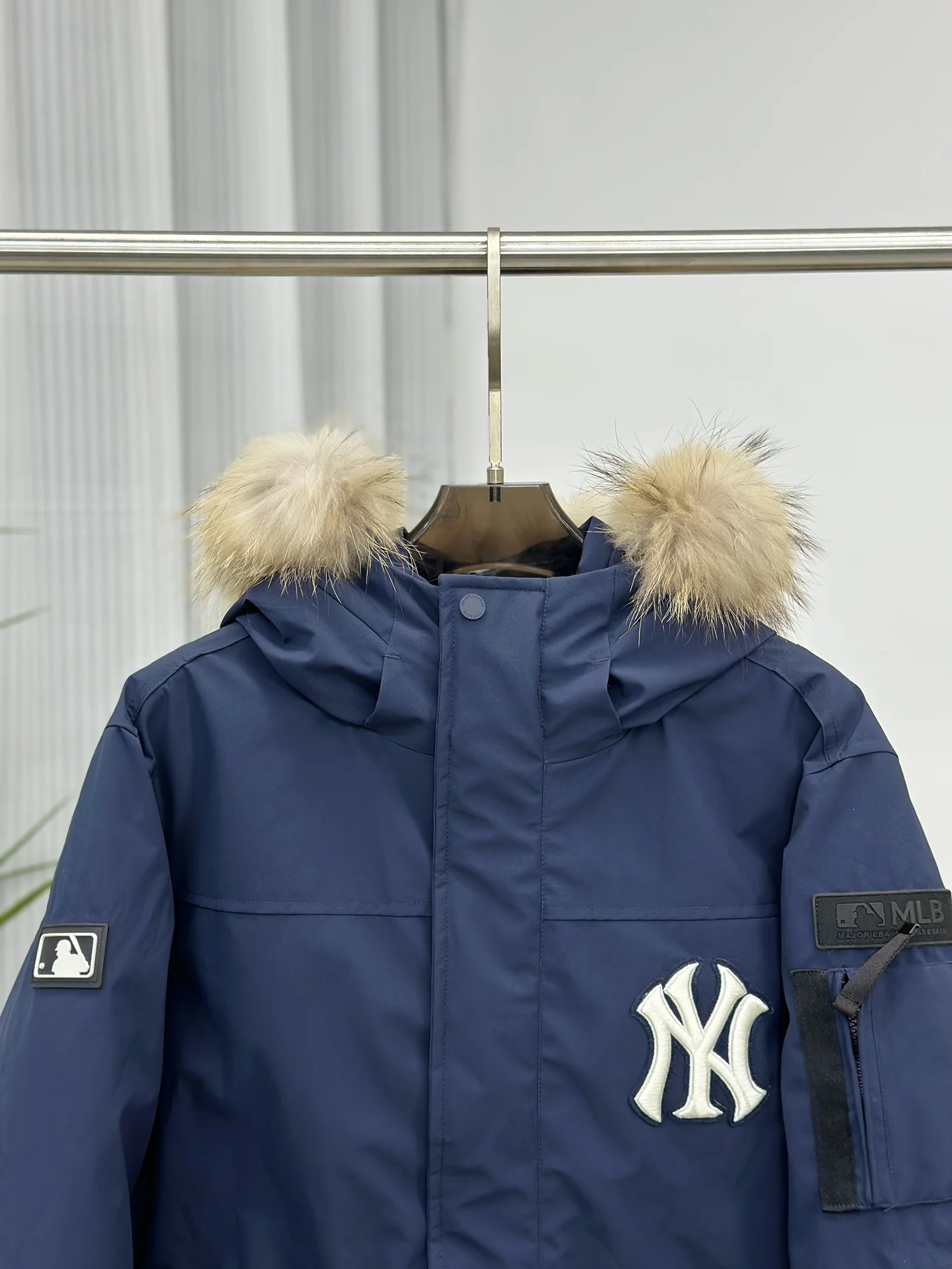 Exact replica Mlb Down Jackets