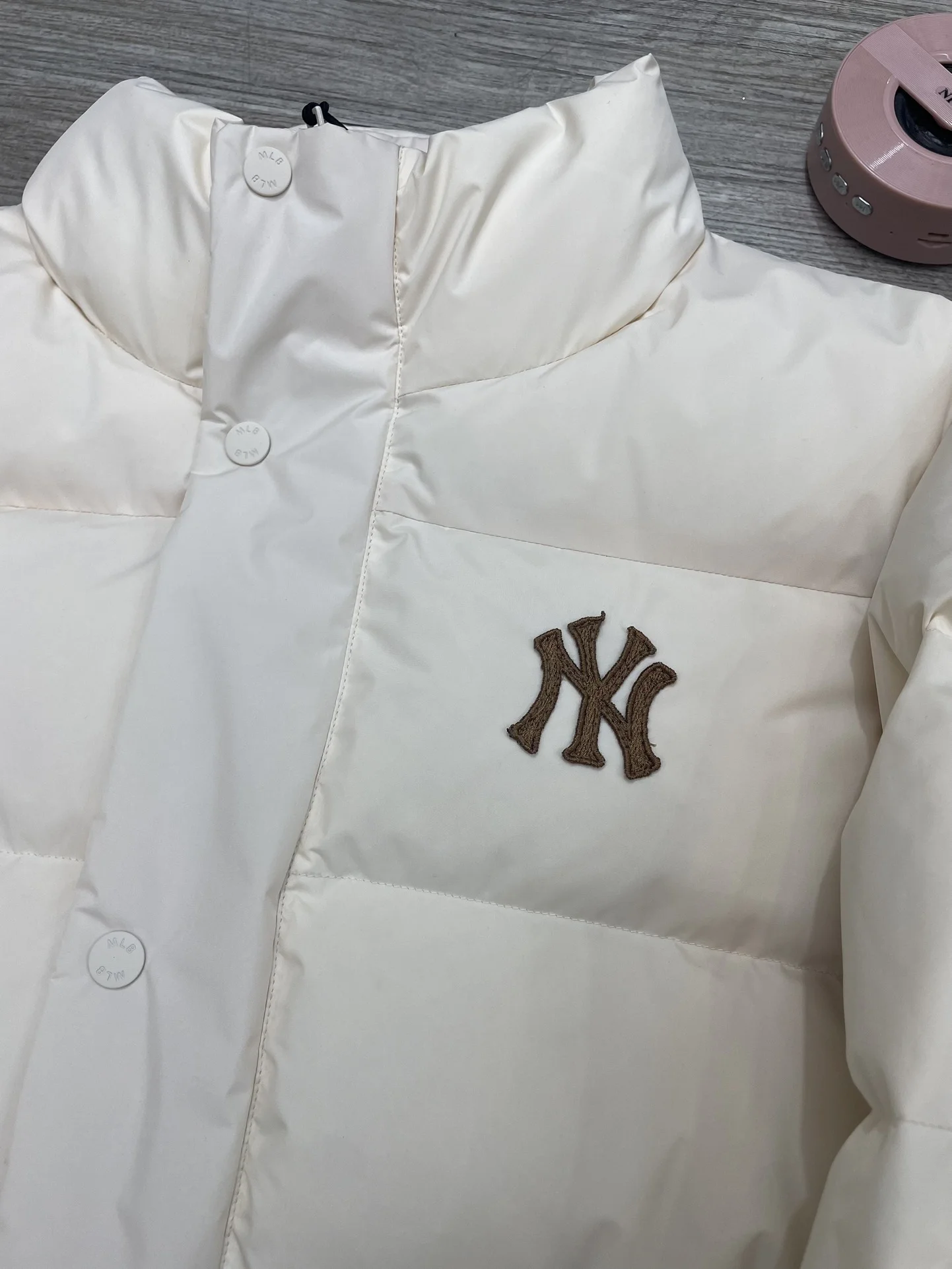 Indistinguishable Mlb Down Jackets