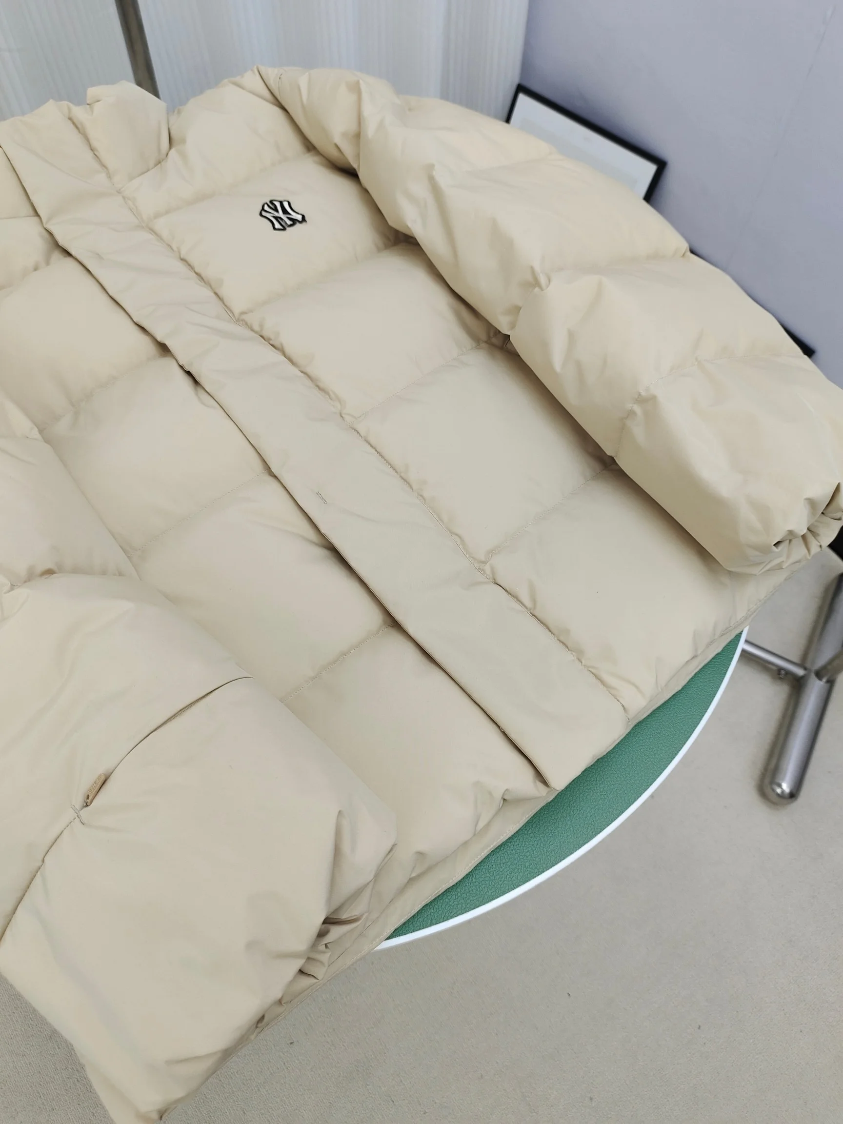 Indistinguishable Mlb Down Jackets