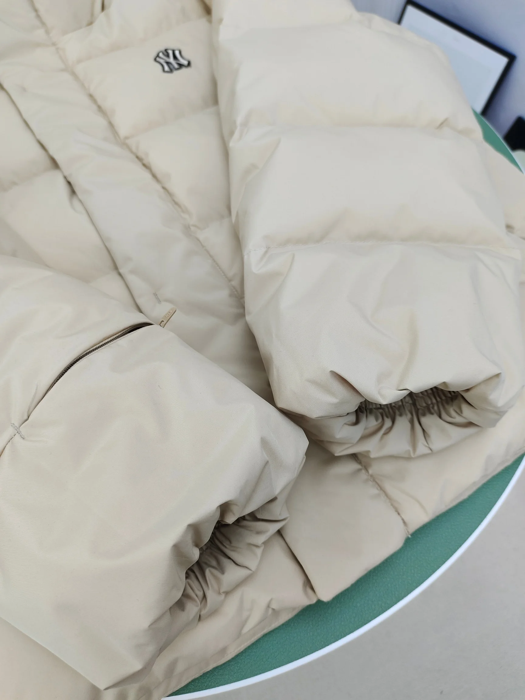 Indistinguishable Mlb Down Jackets